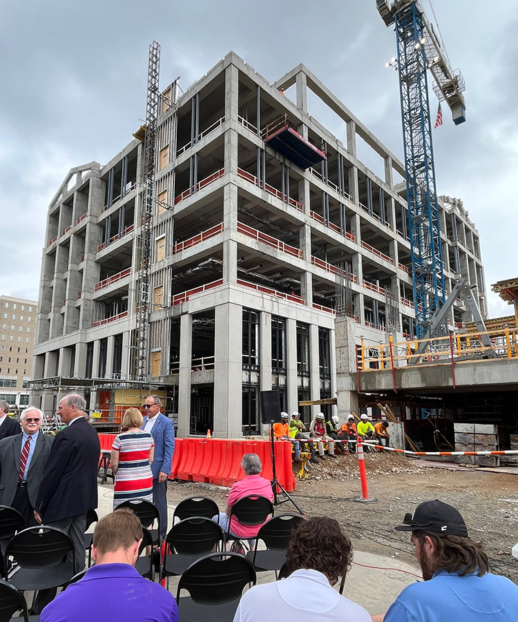 Beam me up! New City Hall 'topped off' - 256 Today