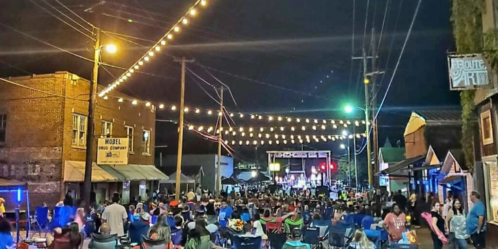 Sledgefest brings big fun to little Leighton this weekend - 256 Today