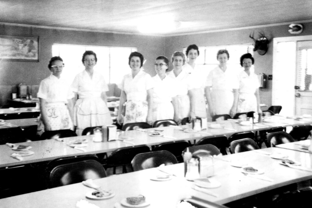 Decatur’s Big Bob Gibson Bar-B-Q a family tradition for four ...