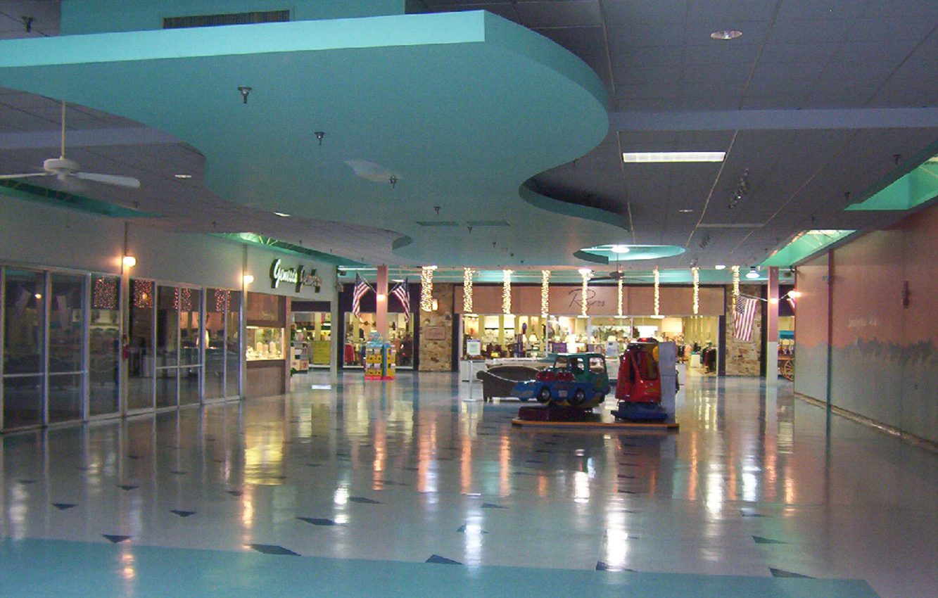 Shoals community shares Southgate Mall memories as demolition continues ...