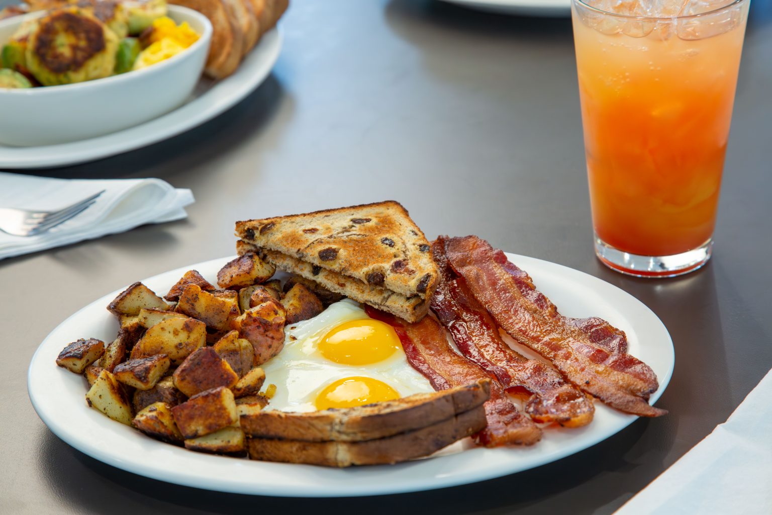 Eggs Up Grill in Athens officially opens its doors to hungry customers ...